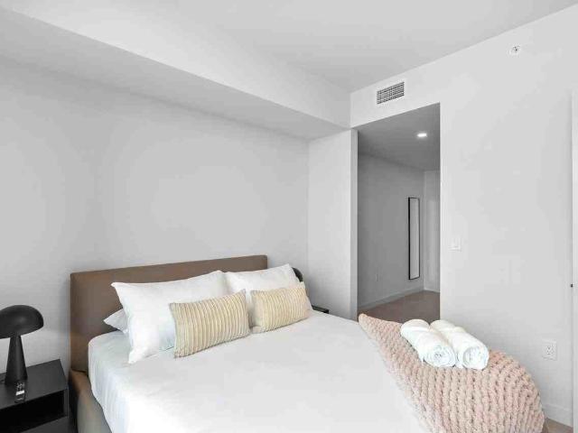 121 Northeast 5th Street 1 Bedroom Apartment for Rent at 121 Ne 5th St #1507036P, Miami, FL 33132 Downtown Miami