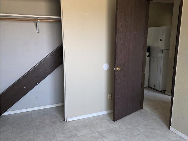 121 NE 2ND ST