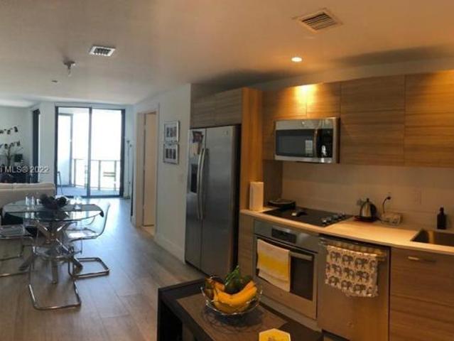 121 NE 34th St #2514 Miami, FL 33137