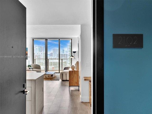 121 NE 34th St Unit 2102, Miami, FL 33137