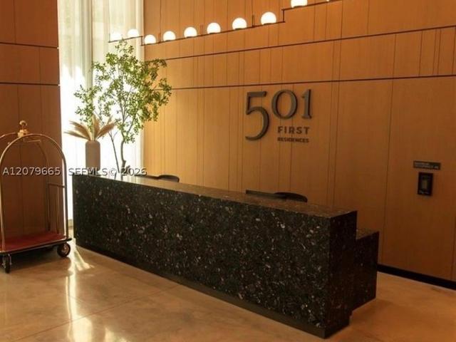 121 NE 5th St Apt 2002, Miami, FL 33132