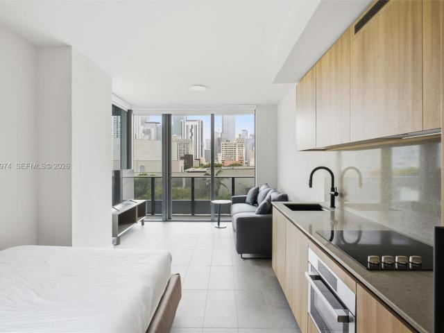 121 NE 5th St, Unit 601A, Miami, FL 33132 | MLS #A11993 | Compass