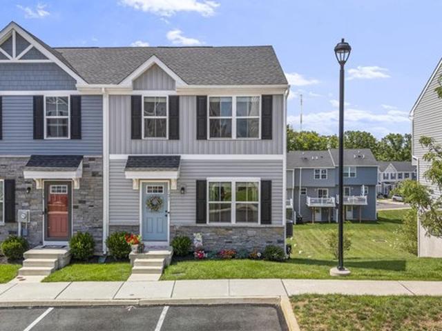 121 Nelson Ln, Pottstown, PA 19464