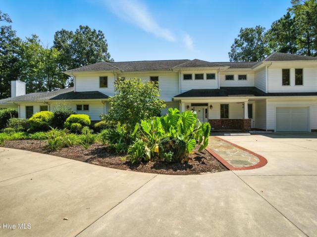 121 Nixons Beach Road