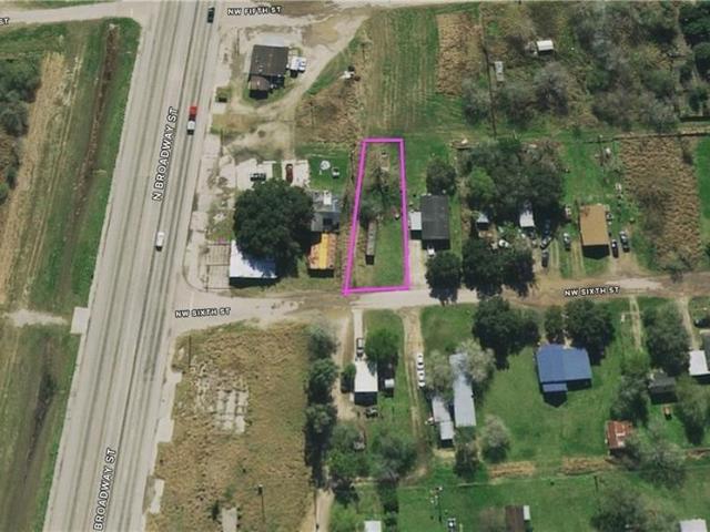 121 NW 6th Street