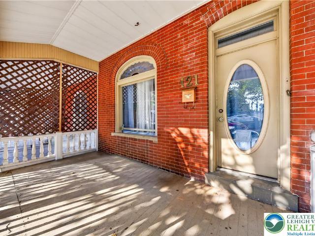 121 S 14th Street