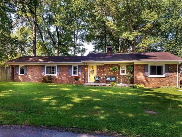 121 S Tennessee St, Chandler, IN 47610