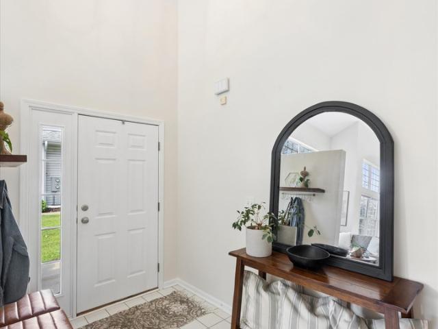 121 S Barton Trail