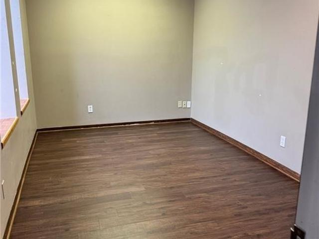 121 S Main 101