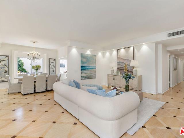121 S Palm Drive 403