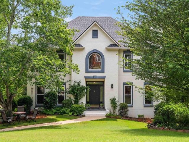 121 Southview Ln, Hoover, AL 35244