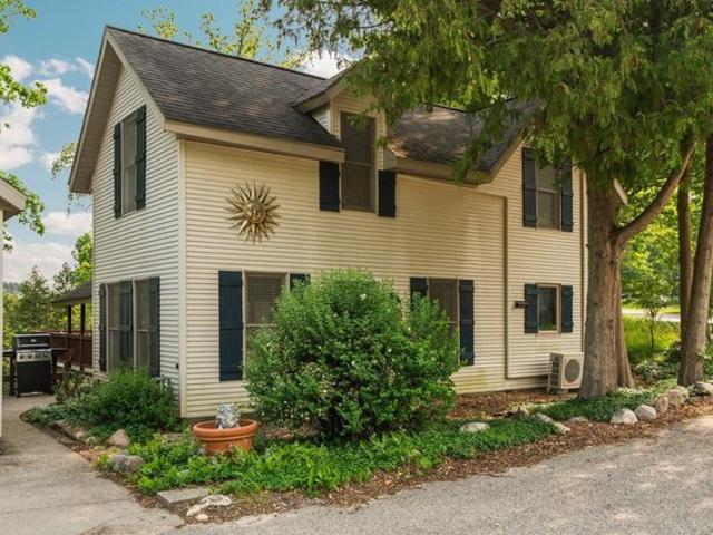 121 South St, Bellaire, MI 49615