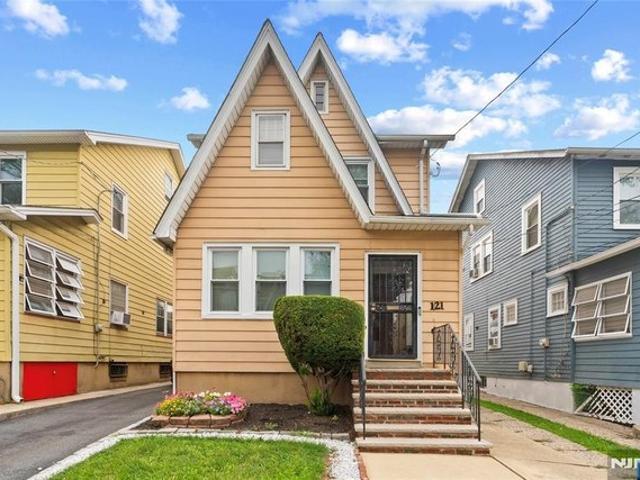 121 Schofield, Newark, NJ 07106