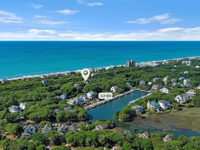 121 Sea Isle North Dr Slip 20, Indian Beach, NC 28512