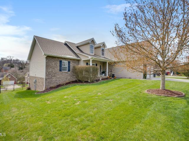 121 Springwinds Loop