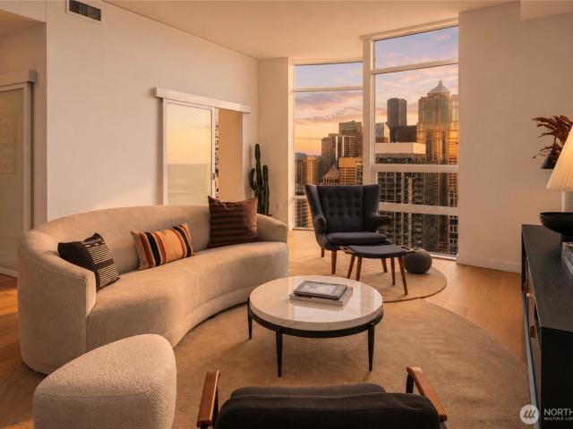121 Stewart Street # 3703