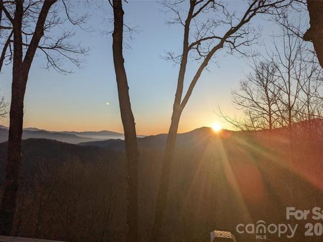 121 Stoney Falls Loop Unit E4, Burnsville, NC 28714