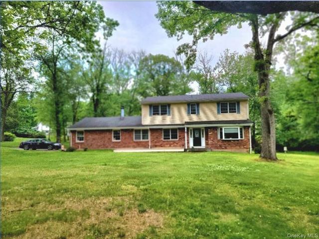 121 Sunset Rd, Blauvelt, NY 10913