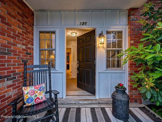 121 Sunset Road
