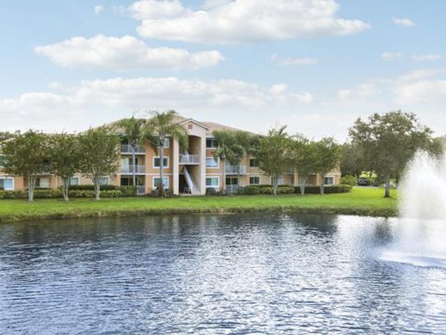 121 SW Palm Dr Apt 104, Port Saint Lucie, FL 34986