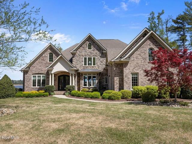 121 Pamlico Ln, Chocowinity, NC 27817