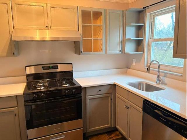 121 Parkwood Ln, McMurray, PA 15317 | MLS #11565 | Compass
