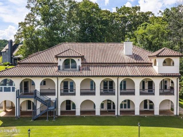 121 Pebble Beach Ln, Dadeville, AL 36853