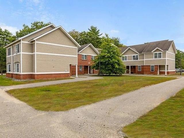 121 Pegasus St, Brunswick, ME 04011