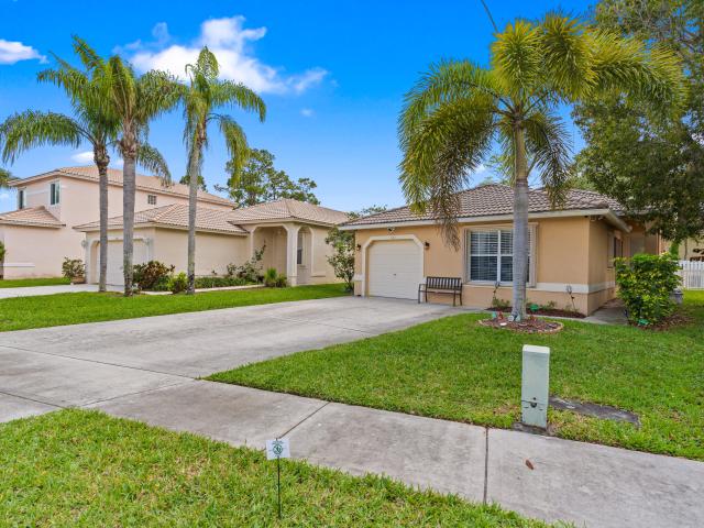 121 Prestige Dr, Royal Palm Beach, FL 33411 | MLS #B26012 | Compass