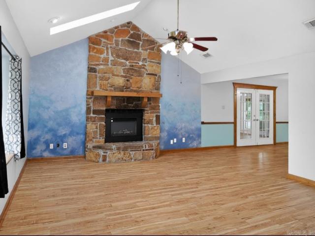121 Rolling Meadows Lane