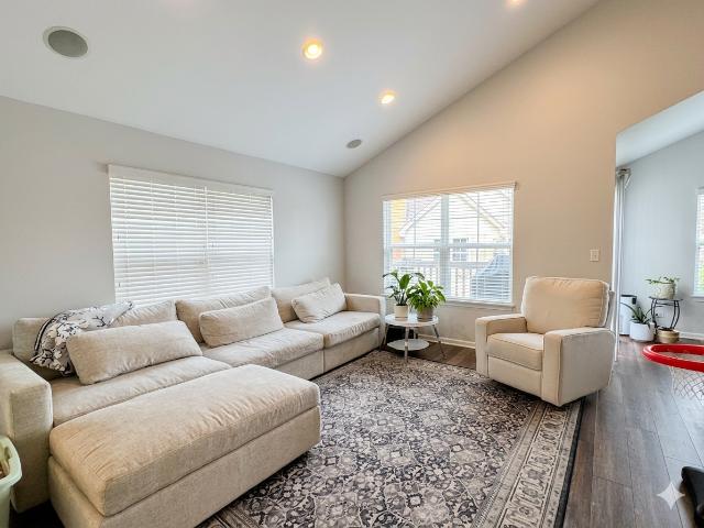 121 Rosehall Dr, Lake Zurich, IL 60047 | MLS #12618 | Compass
