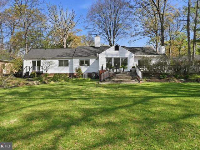 121 River Forest Lane