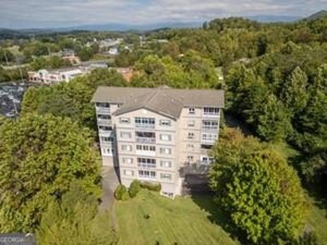 121 River St, Hiawassee, GA 30546
