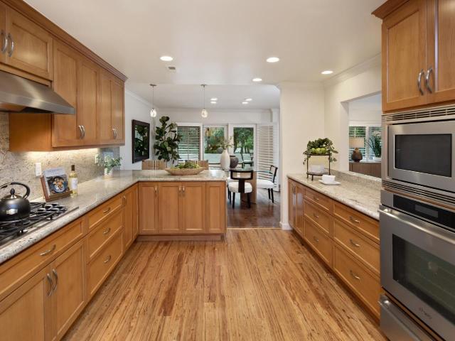 121 Rio Vista
