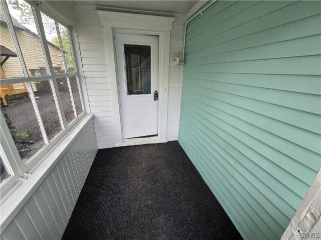 121 W End Drive