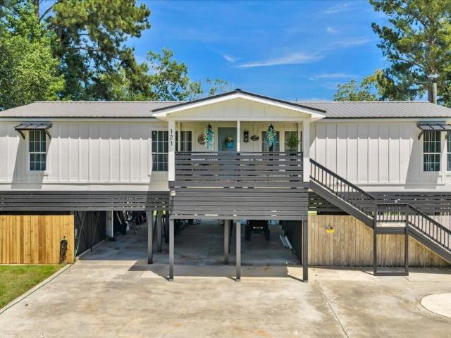 121 W Entrekin Road