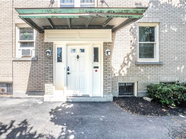 121 W Humboldt Parkway