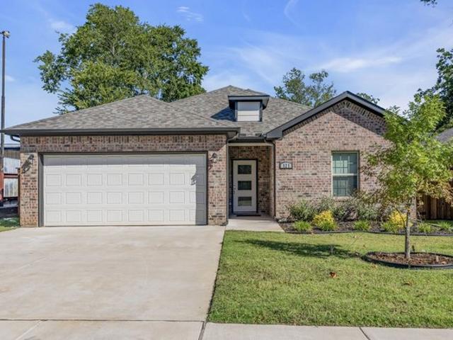121 W Morton St, Denison, TX 75021