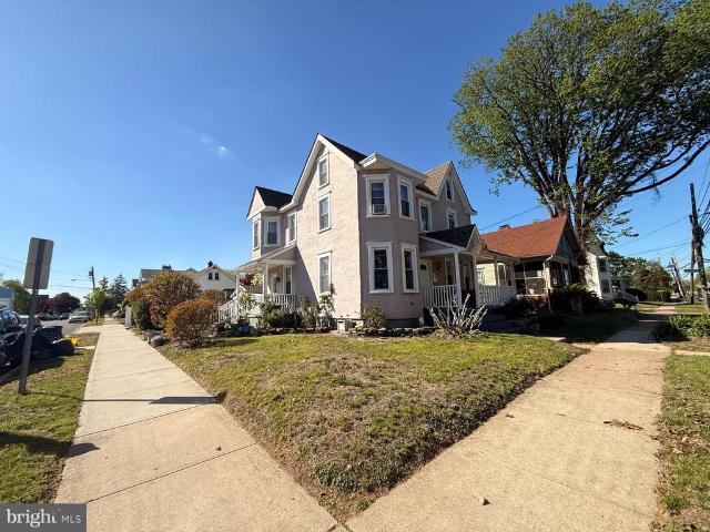 121 W Park Avenue