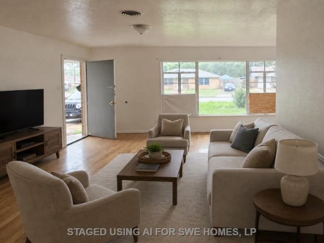121 W Riverwood Drive