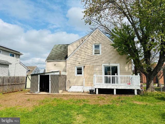 121 Walnut Avenue