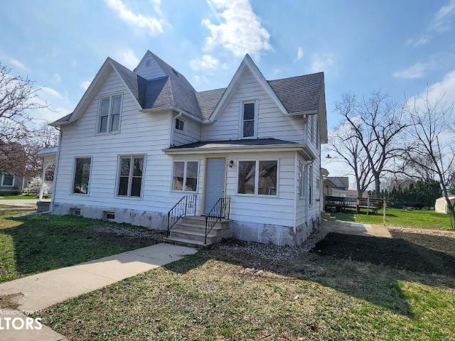 121 Walnut Street
