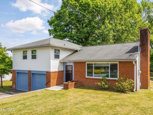 121 Washburn Circle
