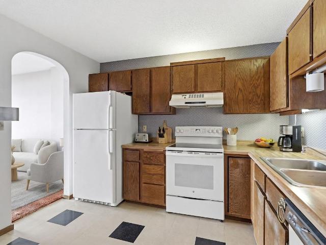 121 Washington Avenue S # 511