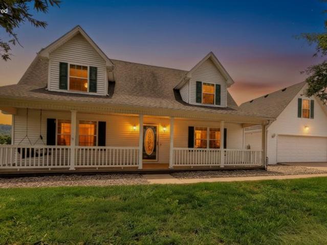 121 Westwood Dr, Berea, KY 40403