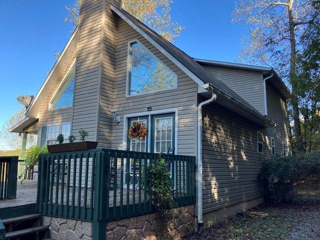 121 White Oak Dr, Warne, NC 28909