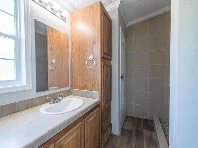 121 Windy Creek Ct, Springtown, TX 76082 | MLS #21325