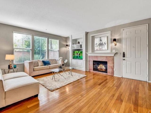 121 Talmadge, Irvine, CA