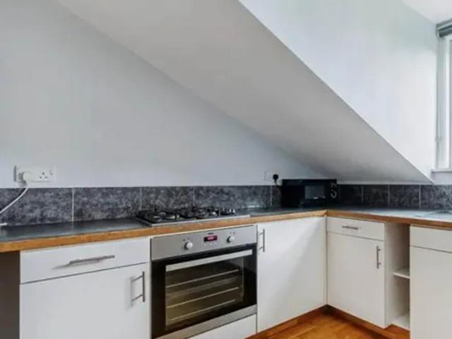 121 The Grove, London, W5 3SL, United Kingdom | 2 bed apartment for rent #140397863 | Rentberry