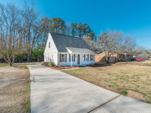 121 Thomas Drive